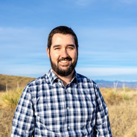 How Traditional Marketing Can Benefit From A Digital Twist - Young Upstarts